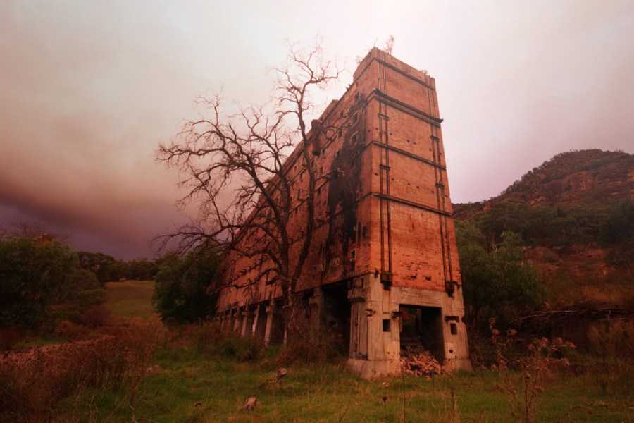 GLEN DAVIS | Splashing Paint